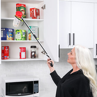 Pisces Healthcare Solutions. Folding Reacher with Magnetic Tip